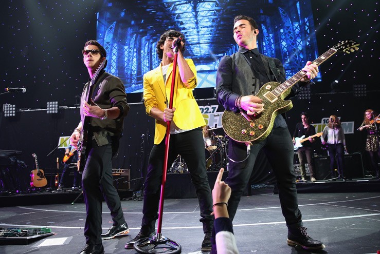 Jonas Brothers voltam a cantar juntos após 3 anos » FM Verde Vale 94.1 ... Jonas Brothers voltam a cantar juntos após 3 anos » FM Verde Vale 94.1 ...