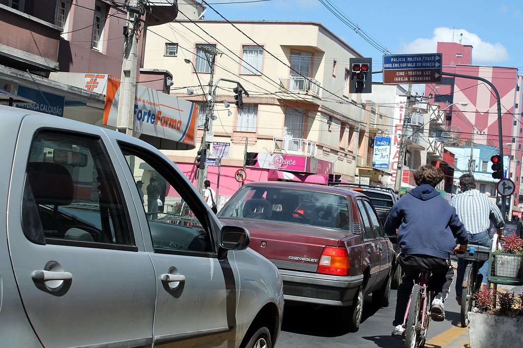 Trânsito local pede planejamento e integração entre cidades limítrofes ...