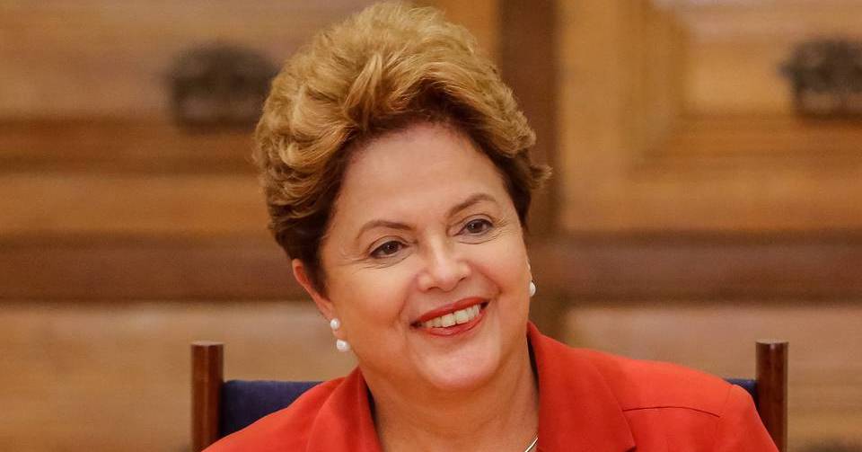 Dilma Rousseff é reeleita presidente da República - Vvale