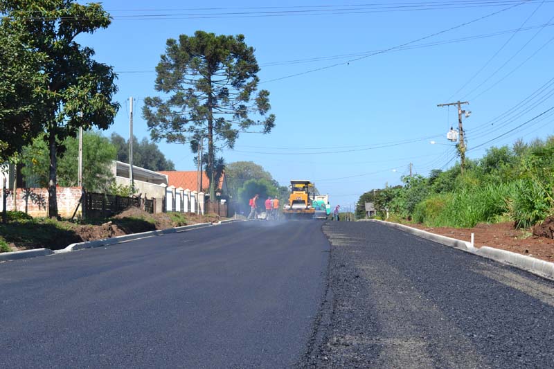 Programa ‘Nosso Asfalto’ tem continuidade e mais uma via é pavimentada ...