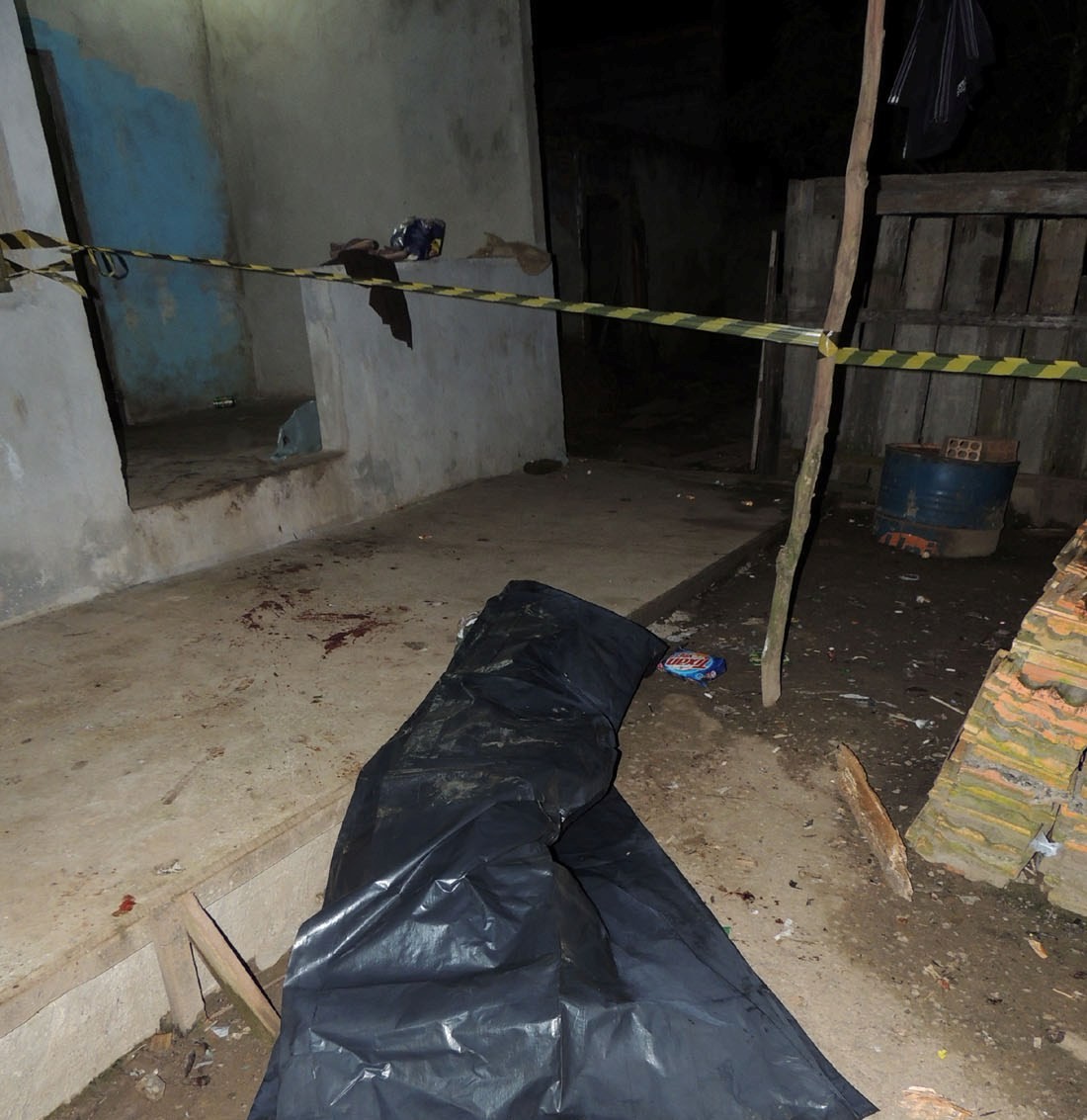 Homem é morto com tiro na cabeça - Vvale