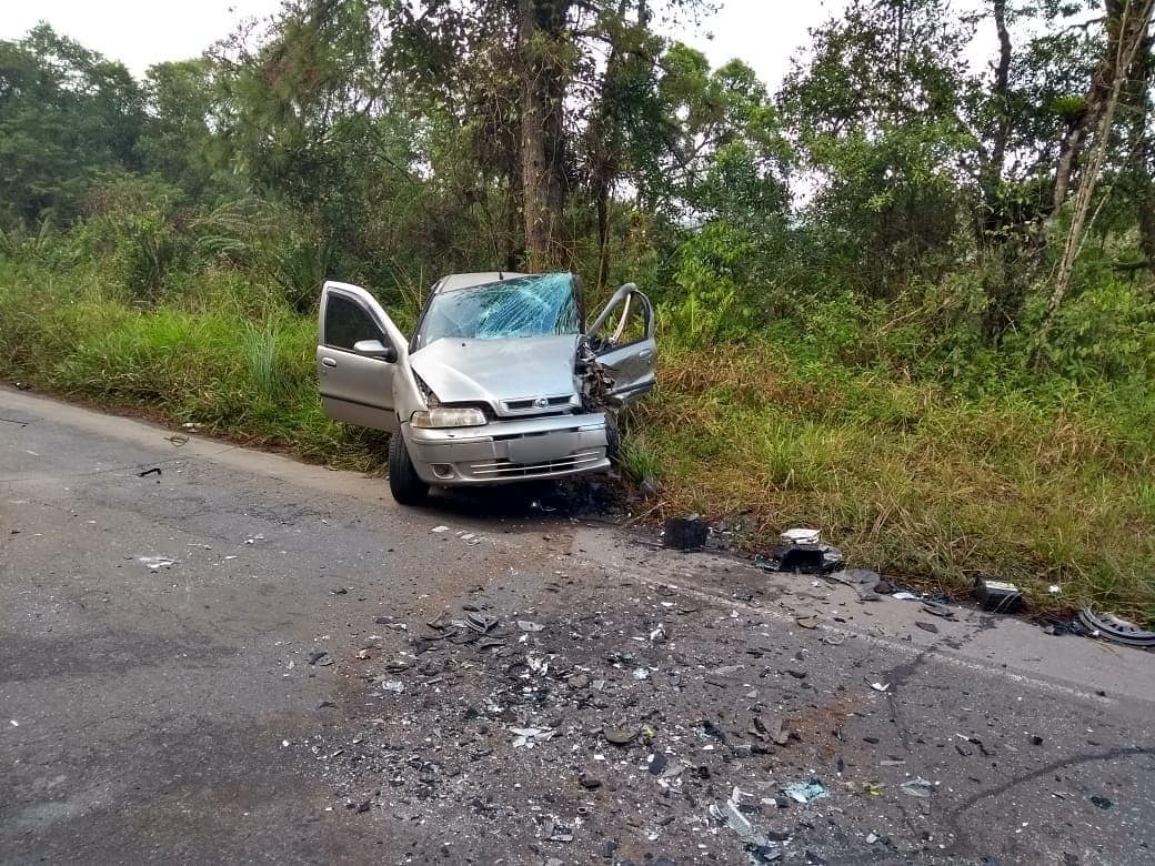 Acidente com carro de Porto União deixa motorista ferido na SC-418