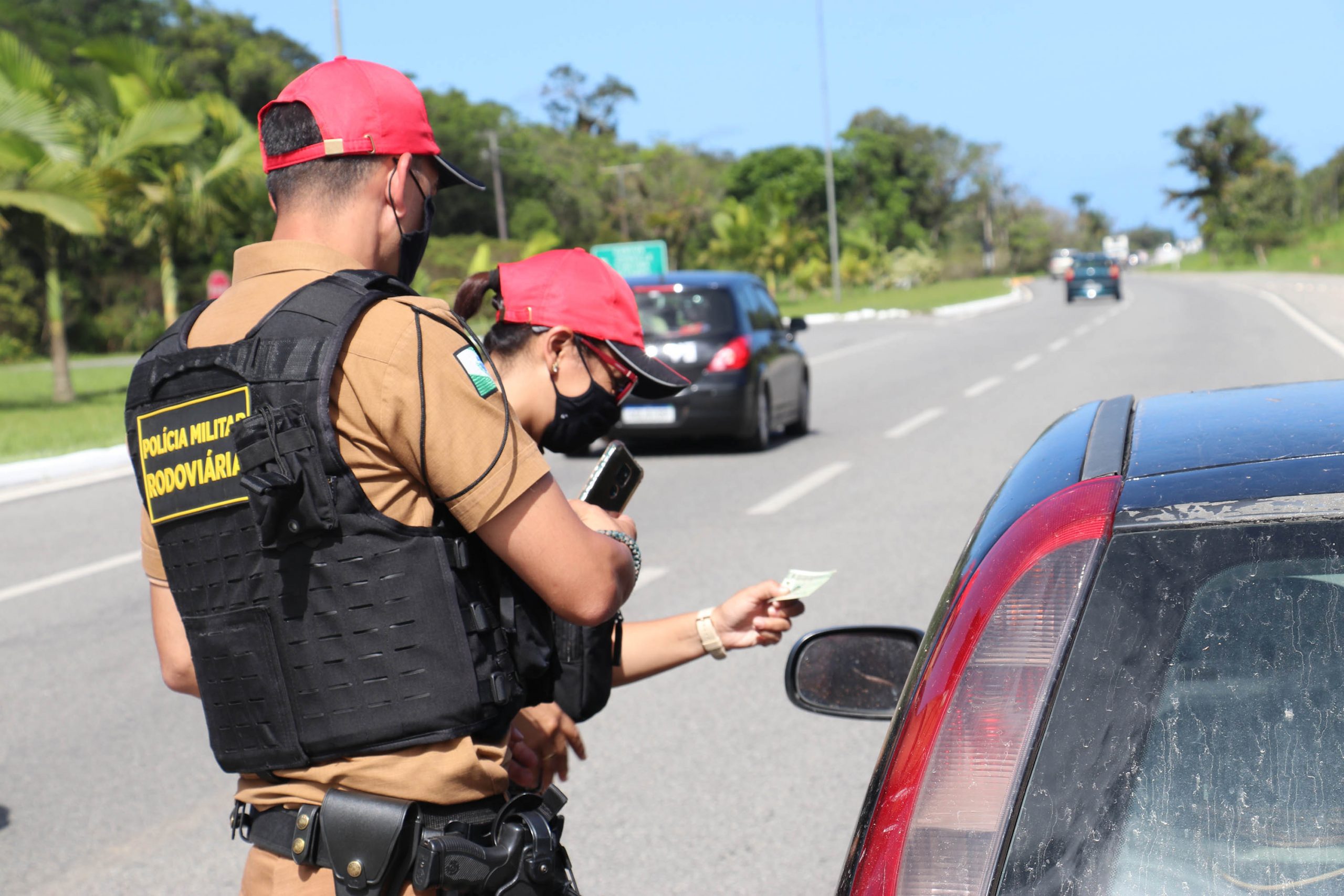 PRF-PR flagra mais de 4 mil motoristas em excesso de velocidade