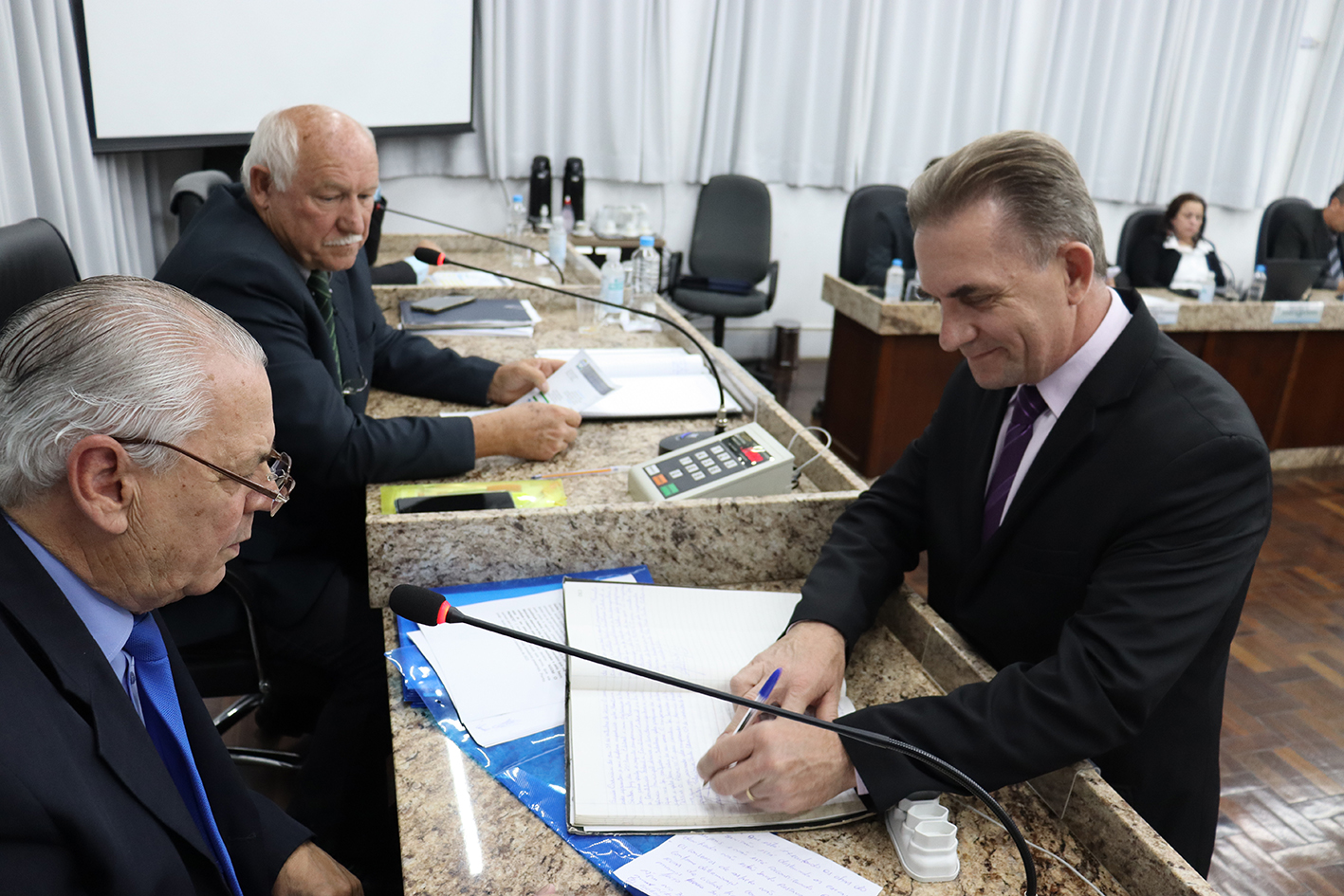 Storck e Minski assumem suplências no Legislativo - Vvale