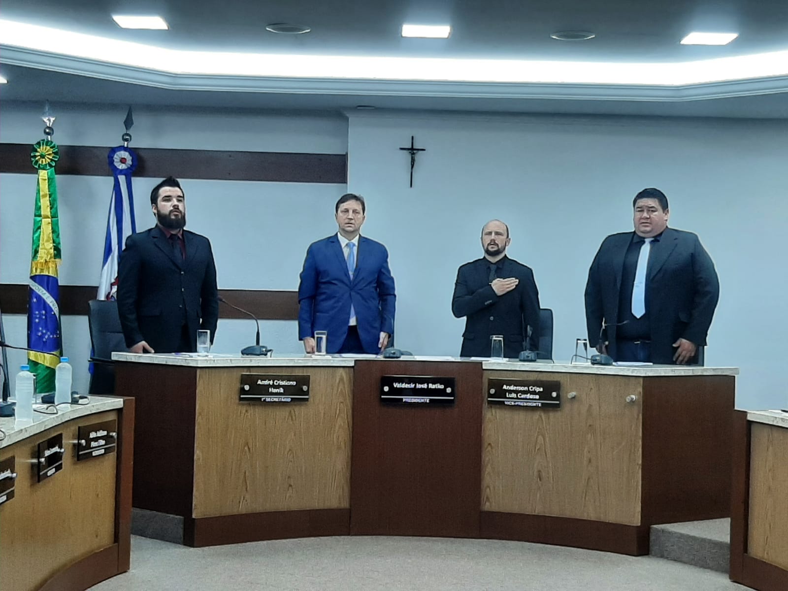 Júlio Adilson Pires Filho é eleito segundo secretário da Câmara de ...